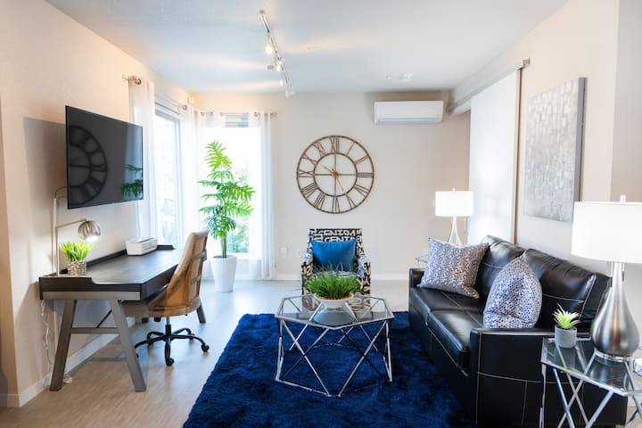 Stunning Uptown Apt-fast Wifi-w/d-tap Stays - Minneapolis, MN