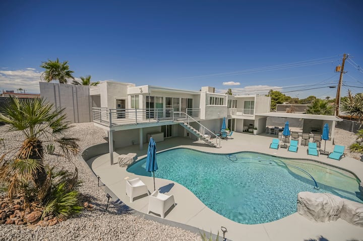 Zz Kc* Elvis House: 4br/3ba W/pool, Bbq & More! - Las Vegas, NV