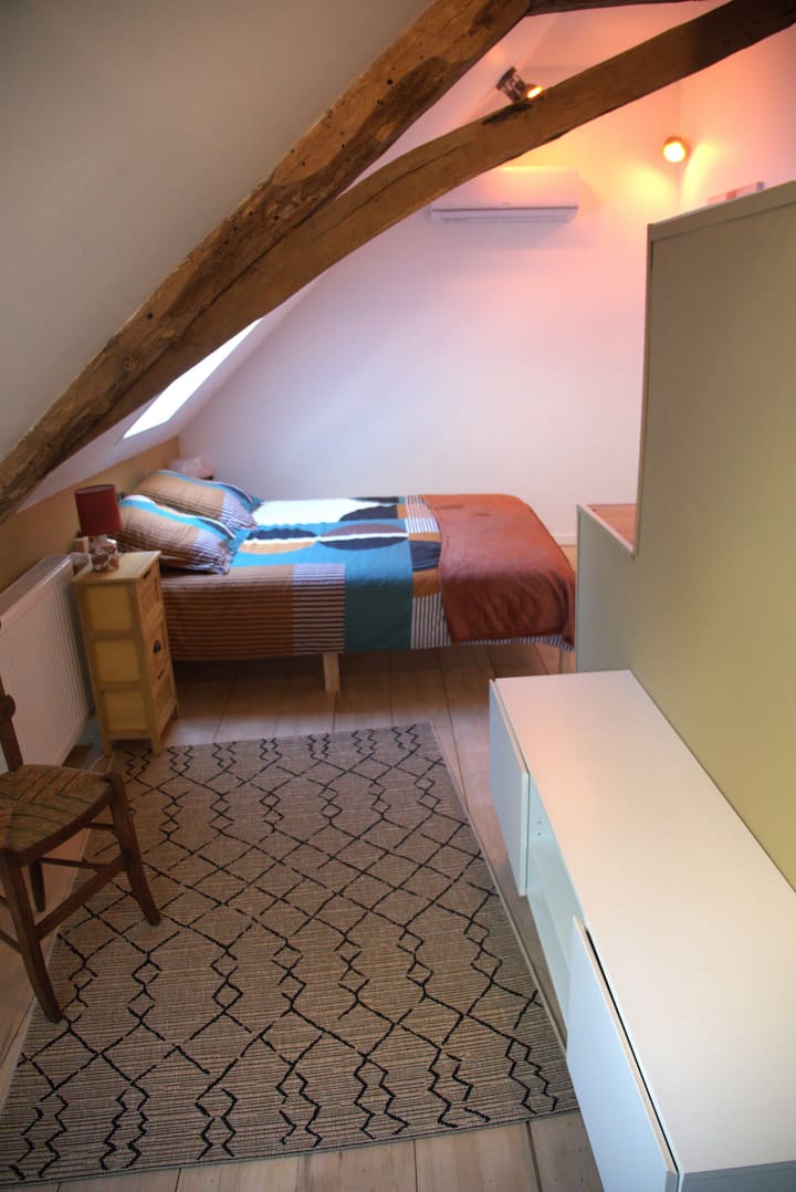 Jolie Chambre Dans Maison Atypique - Gourdon