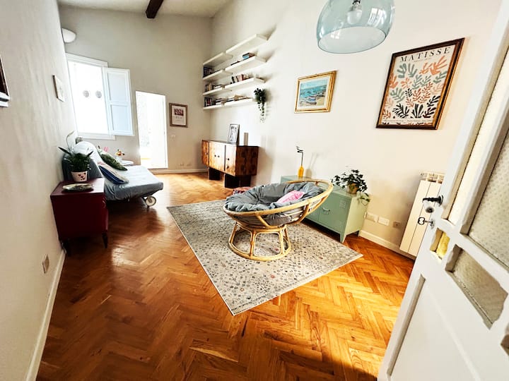 Artful Attic Loft By The Dome - Florence