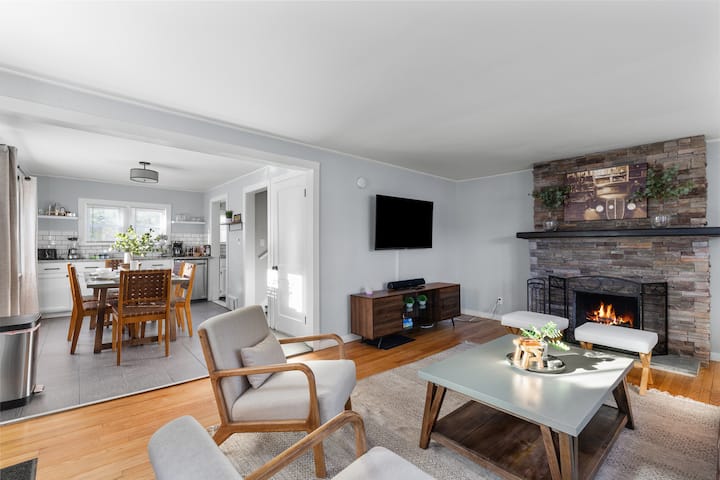 Entire Duplex In Royal Oak Sleeps 12/birmingham - Troy, MI