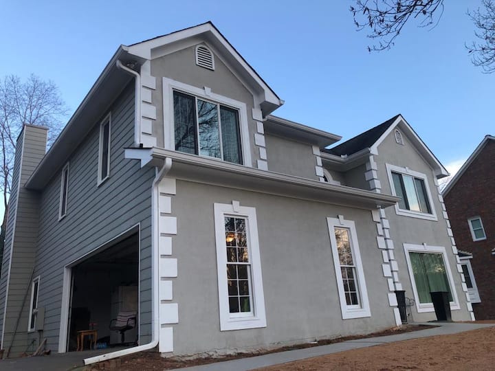 Extra Large Private And Convenient Master Bedroom - Alpharetta, GA