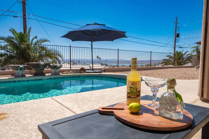 Havasu Horizon: Lake Views Pool+firepit, Sleeps 12 - Lake Havasu City, AZ