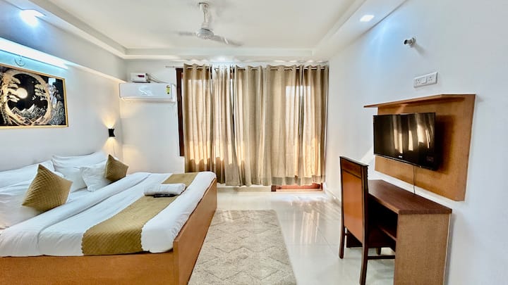 Luxe Cosy Studio Apart. N/b Marengo Asia Hospital - Gurugram