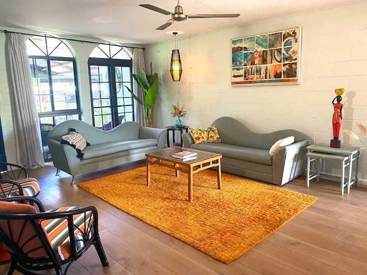 Yorkeys Beach Art House Rooms - Cairns