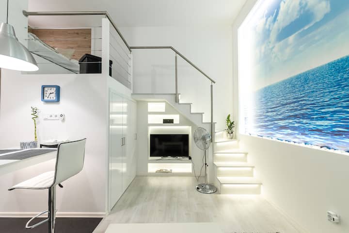 Very Central Designer Loft With Terace - Budapest