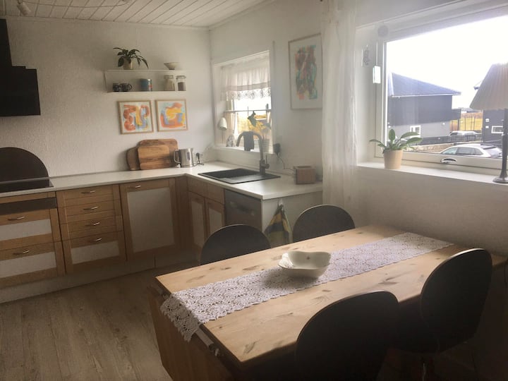 Varm, Lys Og Rolig Lejlighed - Faroe Islands