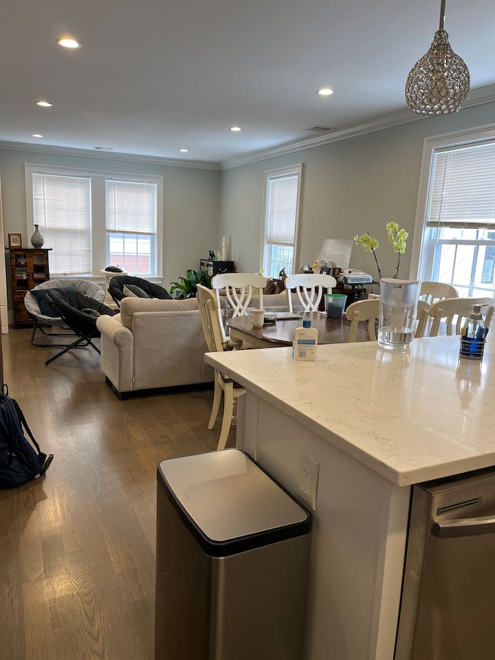 Cozy Home At The Best Location (3br-2ba-4beds) - Quincy, MA