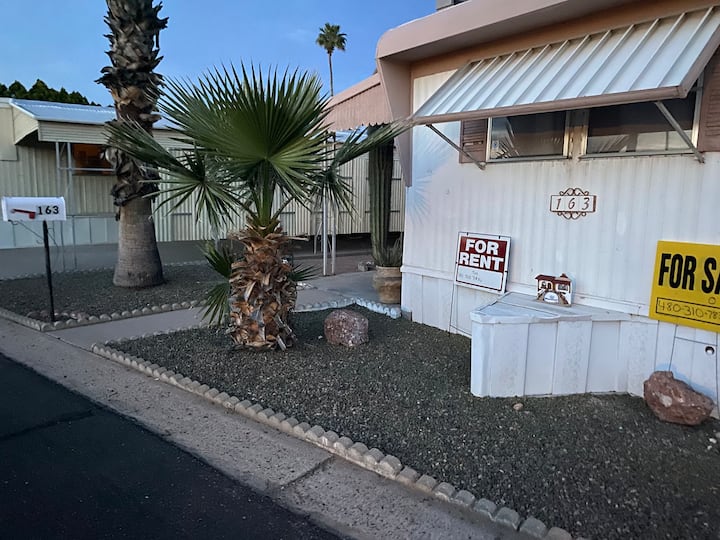 Relaxing!
To Rent: Must Be At Least 55 Years Old! - Apache Junction, AZ