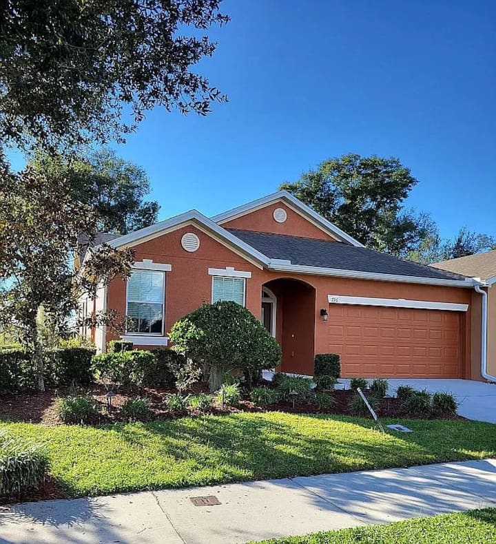 Home Away From Home - Mount Dora