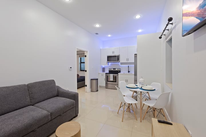 Casita Loft/hot Tub By Calle Ocho - Miami, FL