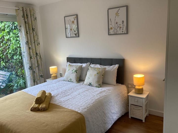 Cosy 1 Bedroom Park Cottage - Northampton
