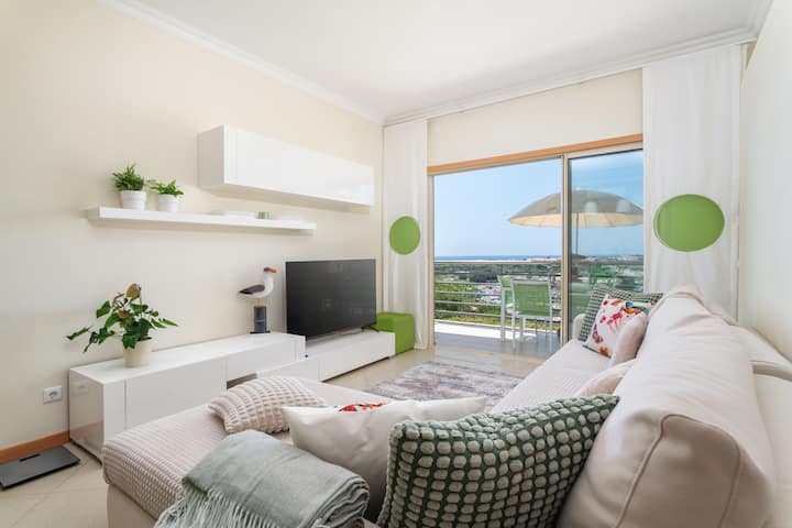 Sea View Apartment With Terrace & 2 Swimming Pools - Albufeira