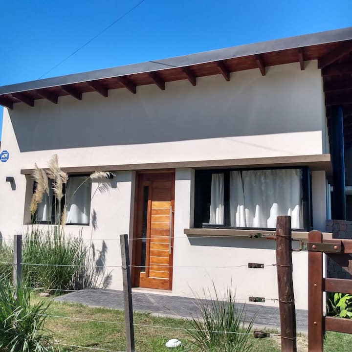 Hermosa Casa En Chascomús - Chascomús