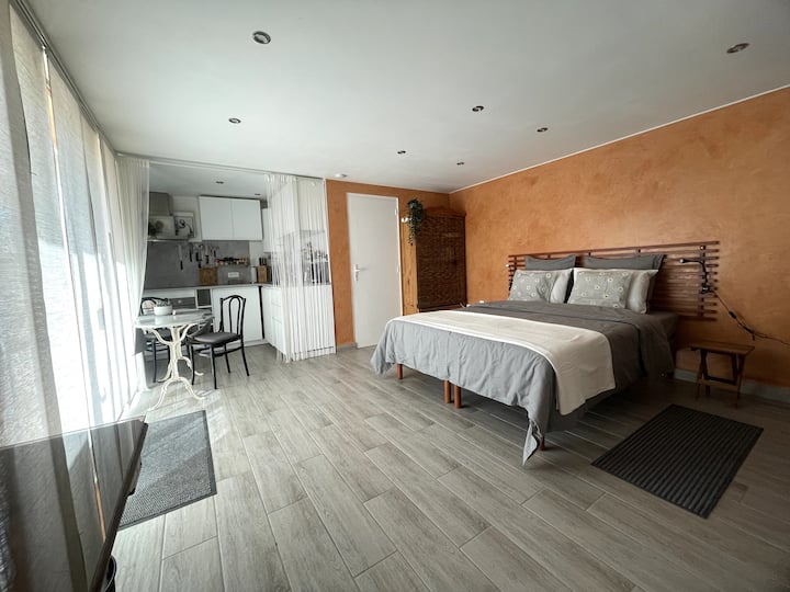 Moulin - Studio Charmant Avec Terrasse - 3 éToiles - Dieulefit