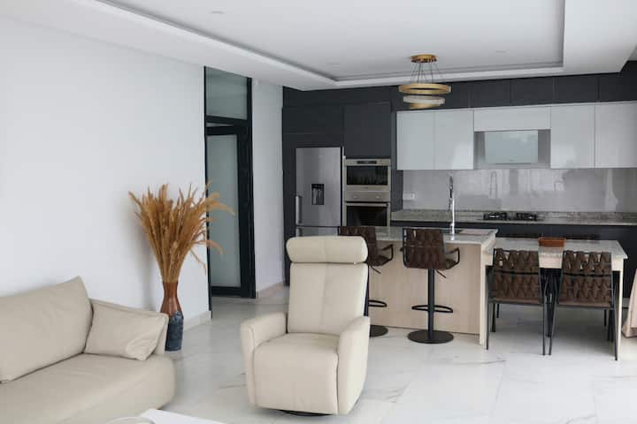 Appartement Mosaïque- Cuisine Américaine F3 - Abidjan