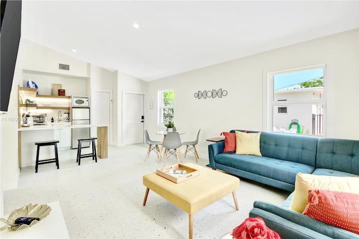 Casa Delray 6 - Luxury & Modern 2bed/1bath - Pool - Delray Beach, FL