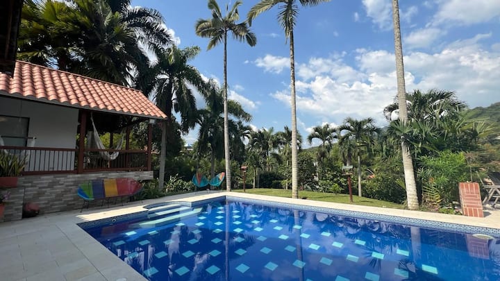 Casa Campestre, Condominio El Embrujo, Villeta - Villeta