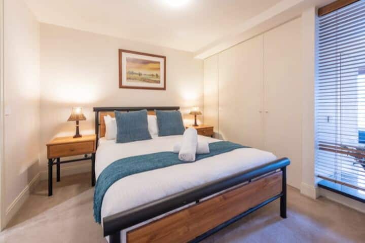 1-bedroom Unit In Classic Melbourne Cbd Building! - Melbourne