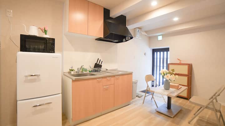 和御 汐美 1楼 #全新日式装修 #紧邻新今宫站 #直达难波/机场 #最多可住7人 - Osaka