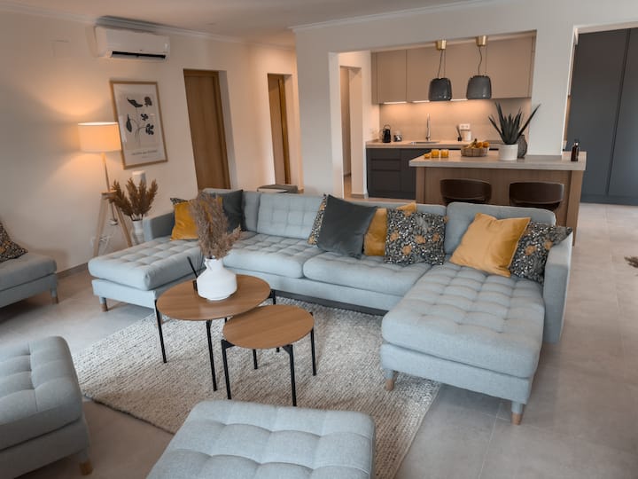 Villa Aquila. Playa La Fustera By The Key Services - Benisa