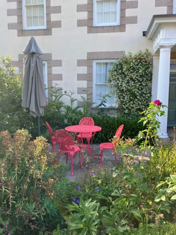 B & B In An Old Jersey Farmhouse - Jersey