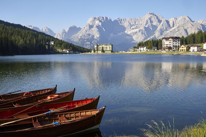Misurina Window On The Lake - Sexten