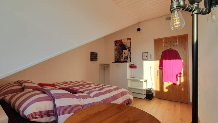 Les Loges Chambre Revel - Neuchâtel