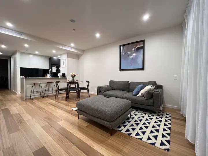 Modern Apartment@cbd + Parking - Canberra