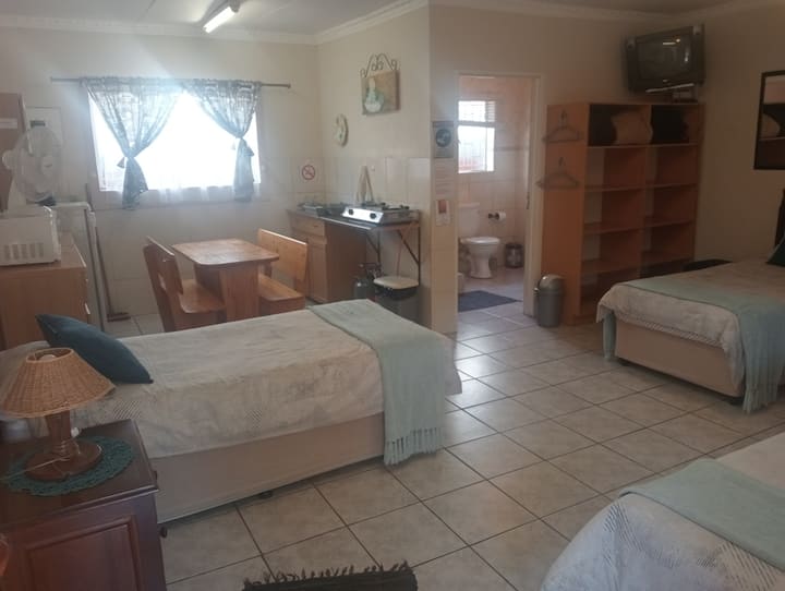 Cherry On Top Self Catering Unit 6 Open Plan - Potchefstroom