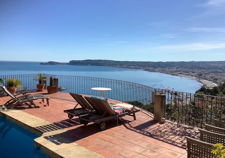 Villa De Charme - Vue Superbe Sur Mer Et Piscine - Xàbia