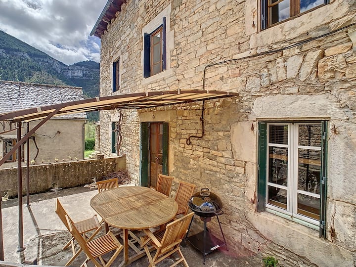 Gorges Du Tarn Gîte En Pierres Avec Terrasse - Sainte-Énimie