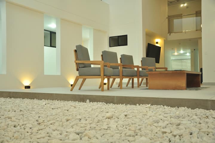 Modern House, With Excellent Location In Medellin - Medellín