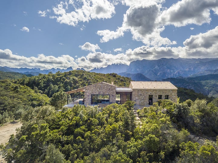 Villa Vue Exceptionnelle Entre Bavella Et La Mer - Korsika