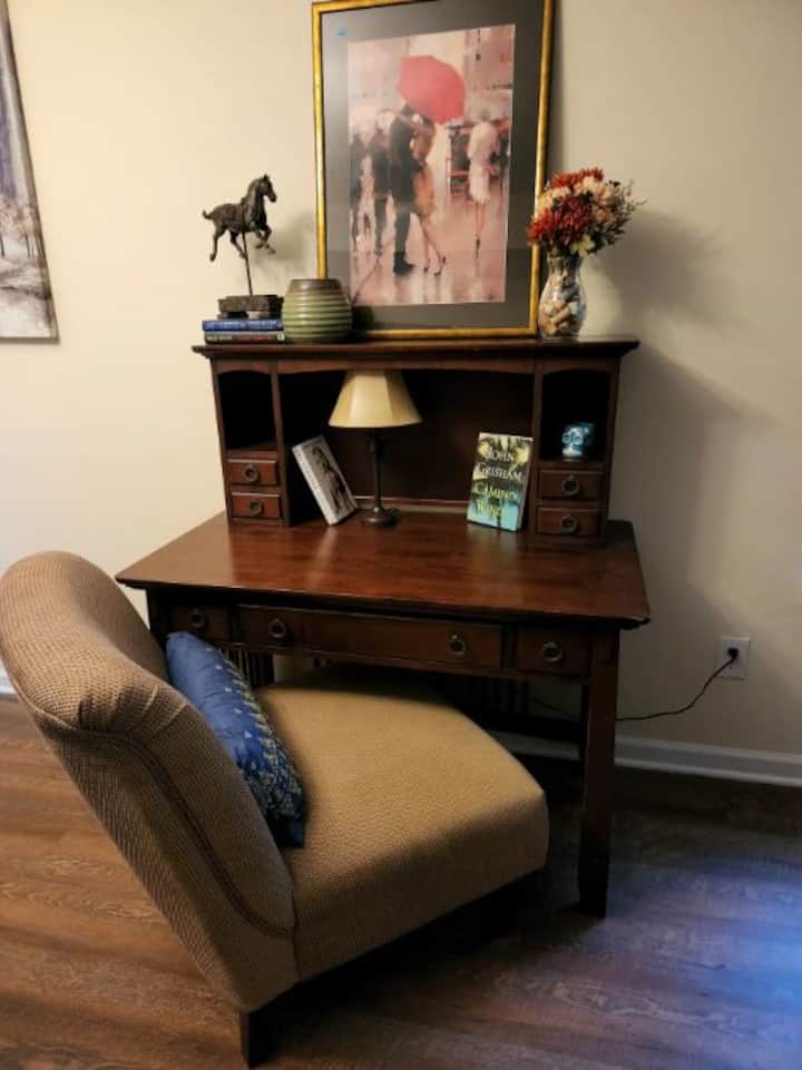 Vb Town Center -4 Parking Spots! -Pets Welcome! - Chesapeake, VA