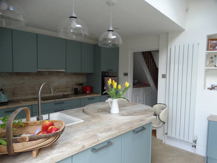 Apple Tree Cottage - Chichester