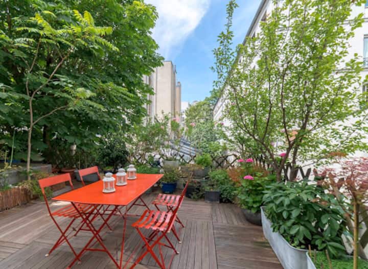 Terrasse à Montmarte/pigalle - Gare de l'Est - Paris