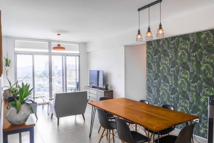 Centric Apt In Escalon - City And Volcanos Views- - San Salvador