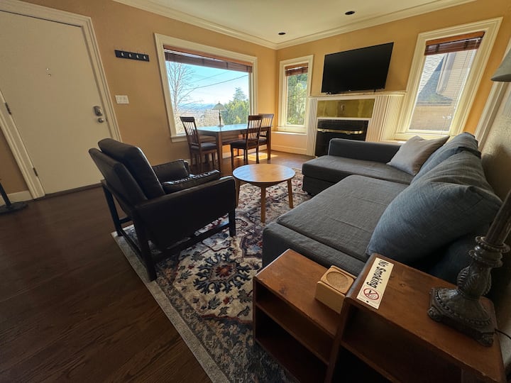 2br-1ba Bungalow With Hot Tub! - Portland, OR