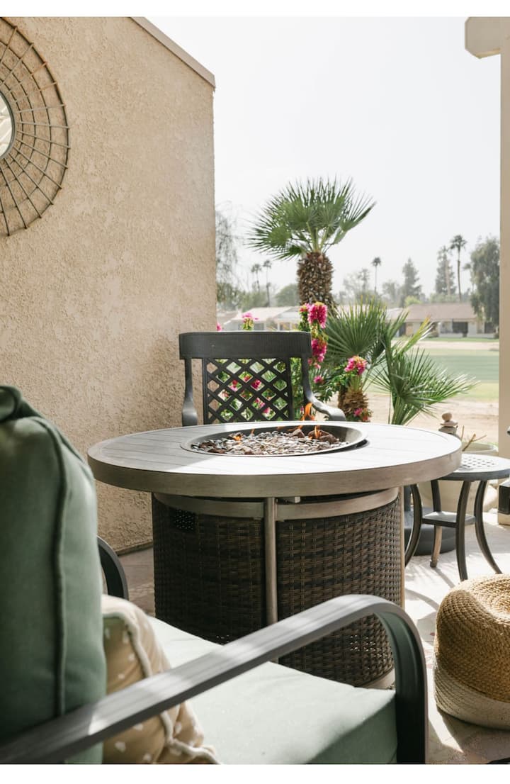 2 Br X 2 Ba Spacious Villa On Golf Course! - Bermuda Dunes, CA