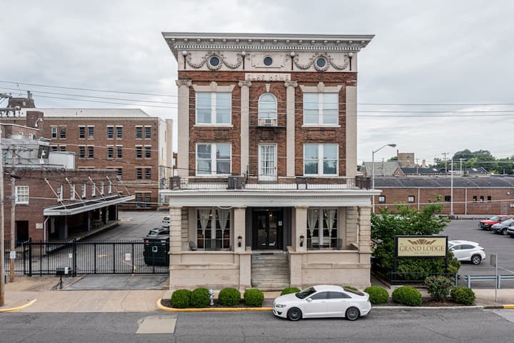 The Grand Apartment - Paducah, KY