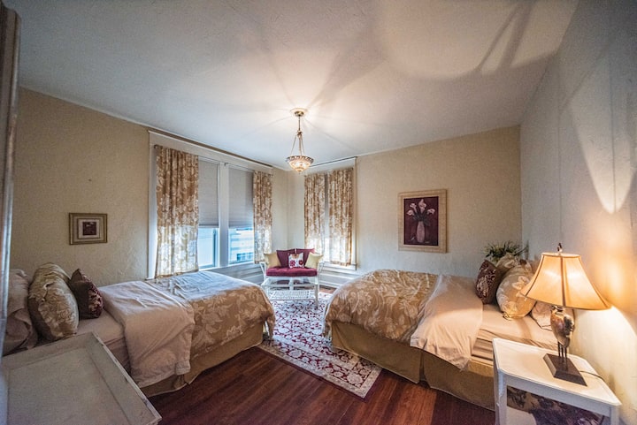 Grand Bedroom 2 - Paducah, KY