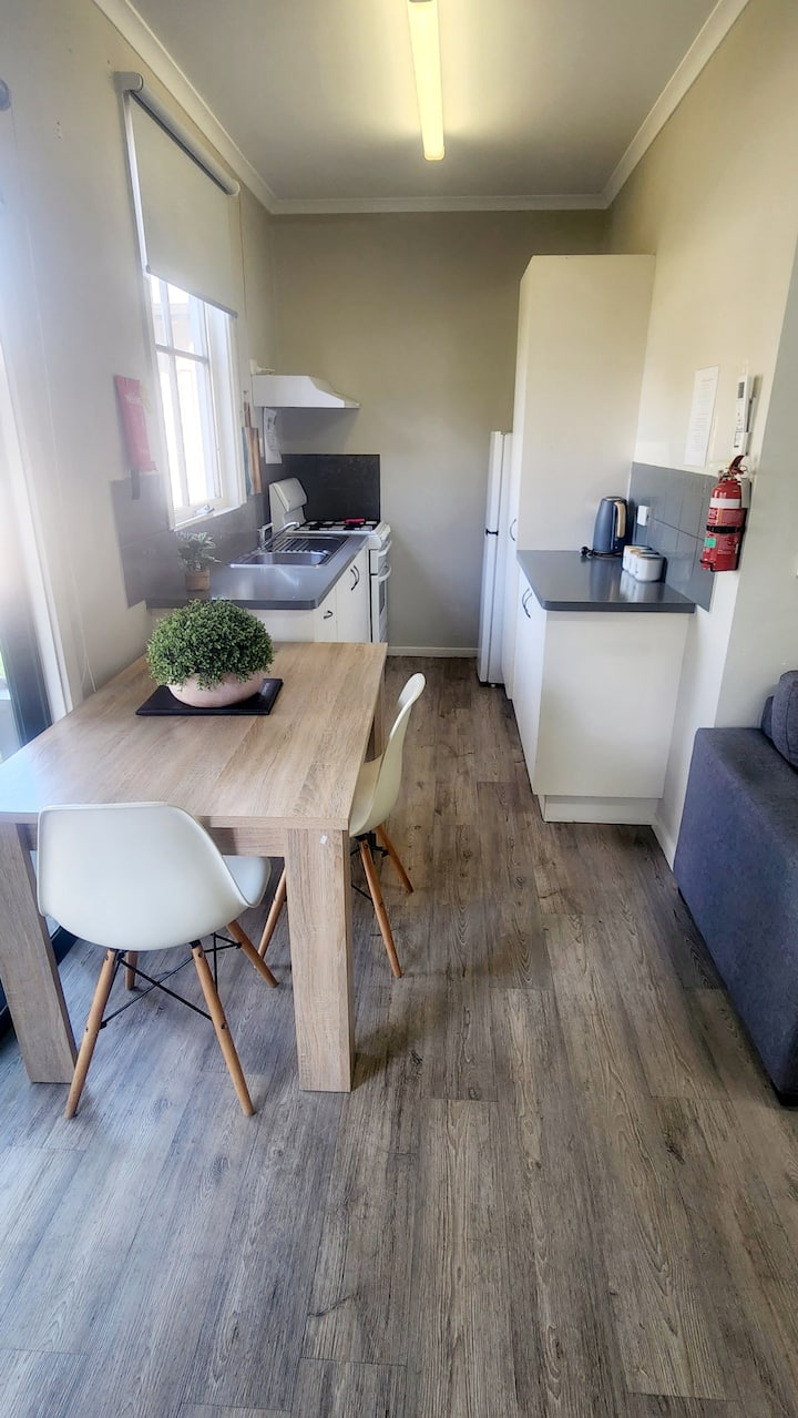 Pet Friendly 2-bedroom Flat - Lakes Entrance