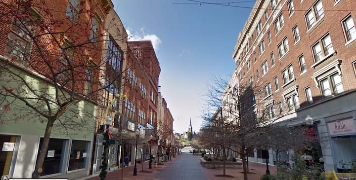 Downtown Duplex | Walkable & Pet-friendly! - Cumberland, MD
