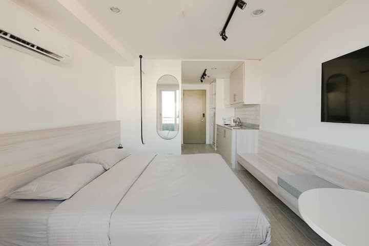 Ukiyo (Convenient Location | 3 Mins Walk To Ayala) - Cebu City