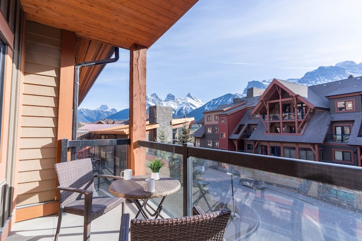 Luxury Studio - Mountain View/balcony/hot Tub - Canmore