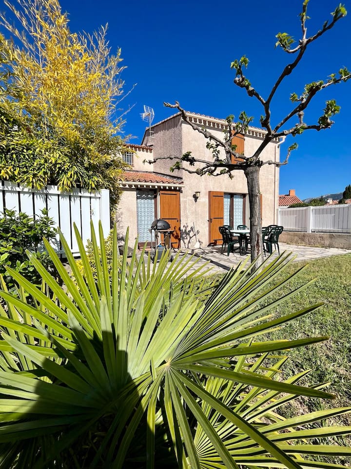 Maison Familiale Avec Piscine Proche Centre Ville - Le Pradet