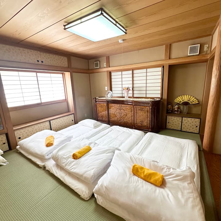 Unique 3 Bedroom House In Shinjuku + Free Wifi - Shinjuku City