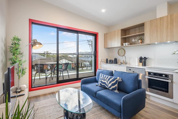 The Zen Den - Secret Refuge On Birch Street - Lower Hutt