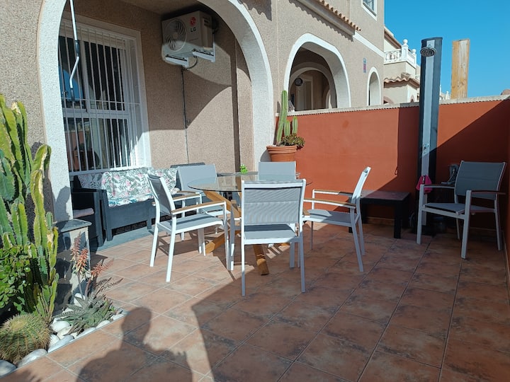 Preciosa Casa Con Terraza Y Patio R113 Novadesta - Alicante Airport (ALC)